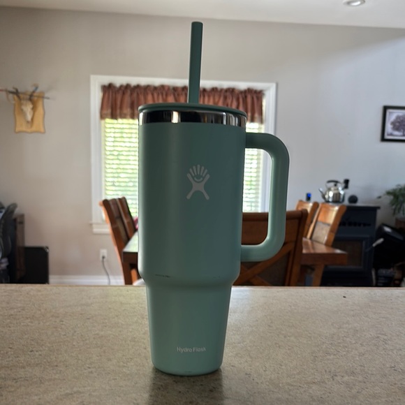 Hydro Flask | Dining | Hydro Flask Aqua Tumbler With Handle And Straw ...